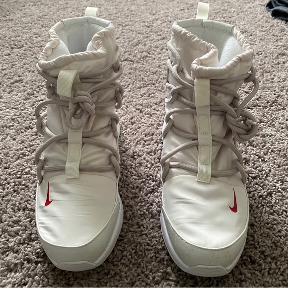 Nike | Shoes | Nike Tanjun High Rise Womens Phantomgym Reddesert Sand ...